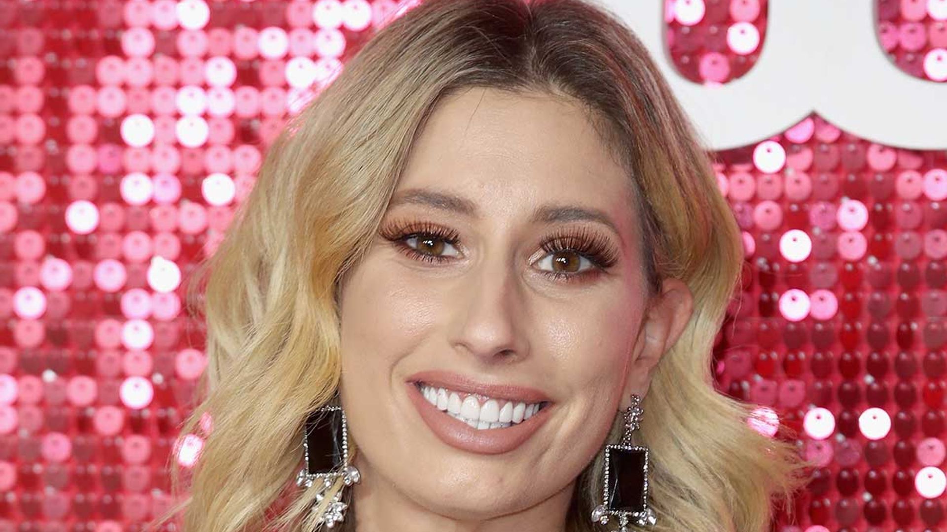 Stacey Solomon's picture of twinning babies Rose and Belle will leave you lost for words | HELLO!
