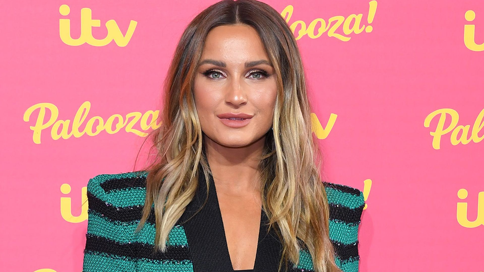 Sam Faiers shares photos of her adult acne in heartfelt message | HELLO!