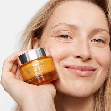 Beauty Pie’s new YOUTHBOMB moisturiser is like a glow filter in real ...