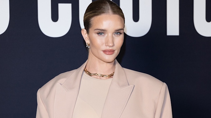 Rosie Huntington Whiteley Rocks Ss23s Hottest Partywear Trend Get