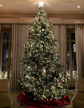 Kelly Ripa's Christmas tree post has a not-so-hidden meaning | HELLO!