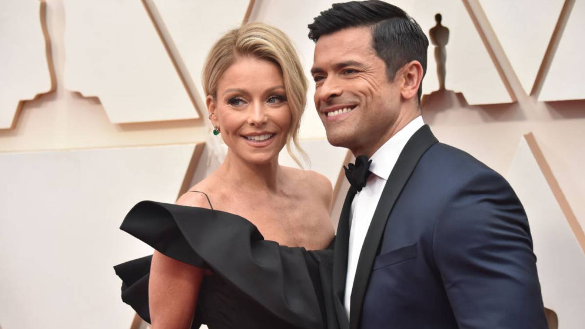 Kelly Ripa shares glimpse inside her beautiful kitchen - and it’s ...