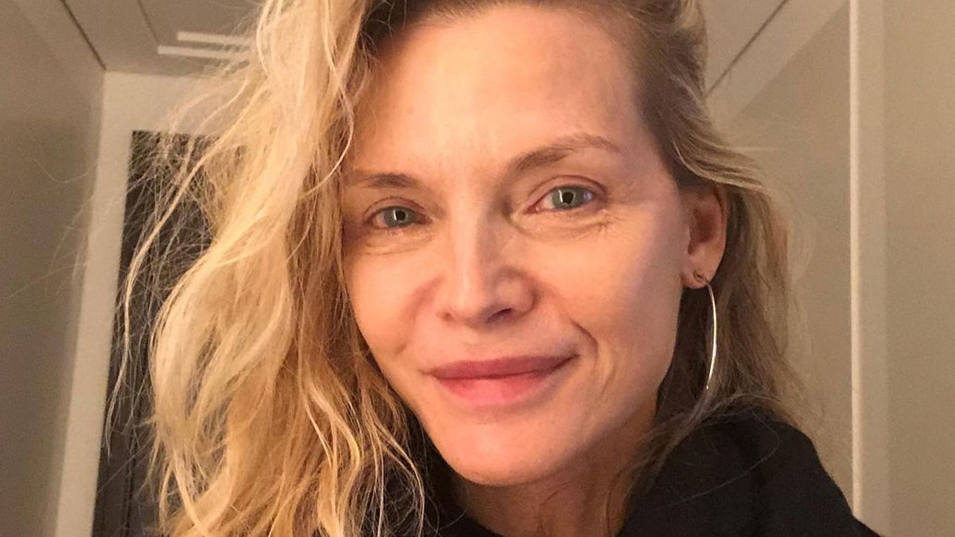 Michelle Pfeiffer gives glimpse inside Marie Kondo-inspired home | HELLO! Michelle Pfeiffer gives glimpse inside Marie Kondo-inspired home | HELLO!