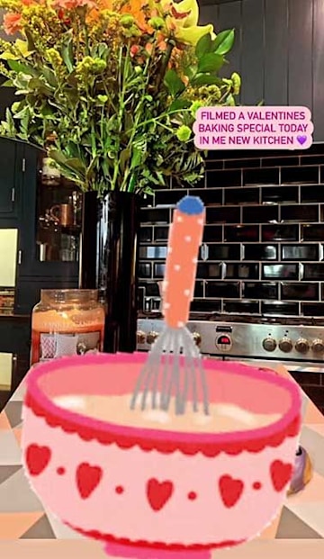 Dianne Buswell's home office at epic house with Joe Sugg is GOALS | HELLO!