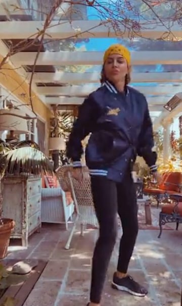 Lisa Rinna's jaw-dropping family home where she married Harry Hamlin ...