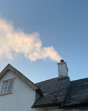 Escape to the Country's Jules Hudson's £100k home renovations revealed ...