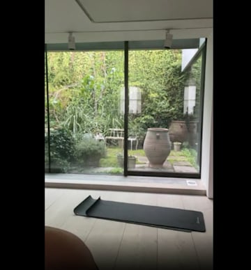 Trinny Woodall's ultra-vibrant home with partner Charles Saatchi ...