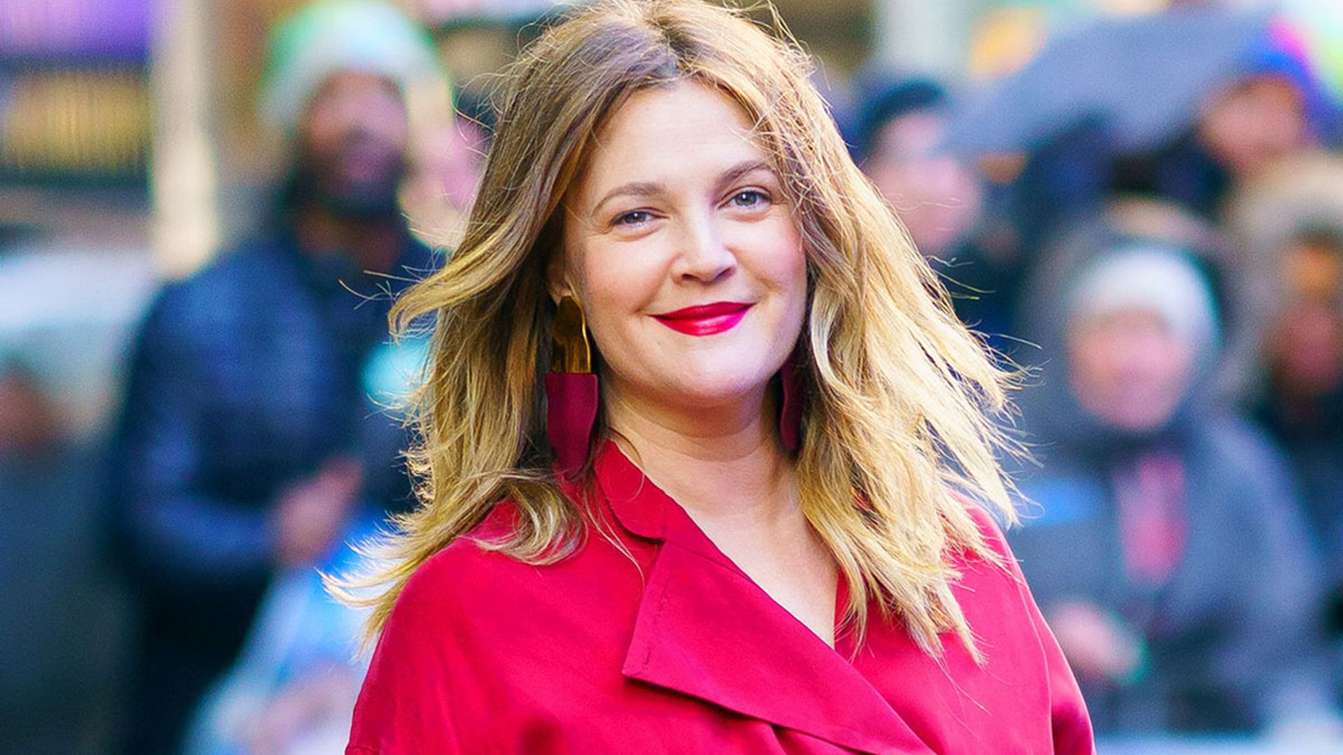 Drew Barrymore shares MAJOR news from all-pink kitchen that needs to be ...