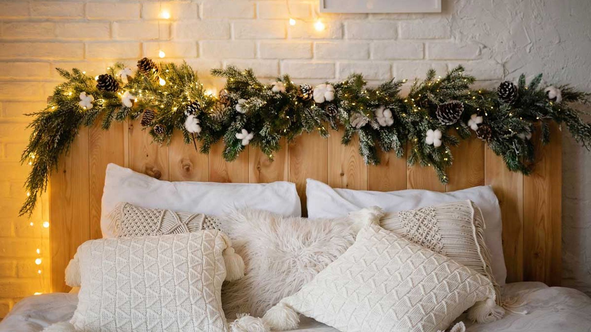 10 best Christmas bedding sets for the festive season | HELLO!