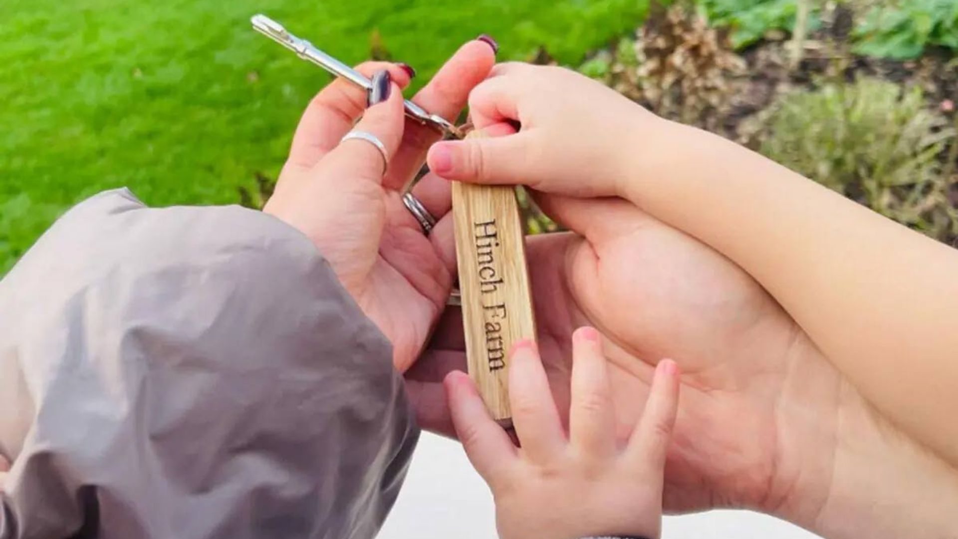 Mrs Hinch unveils incredible entrance to new home Hinch Farm | HELLO!