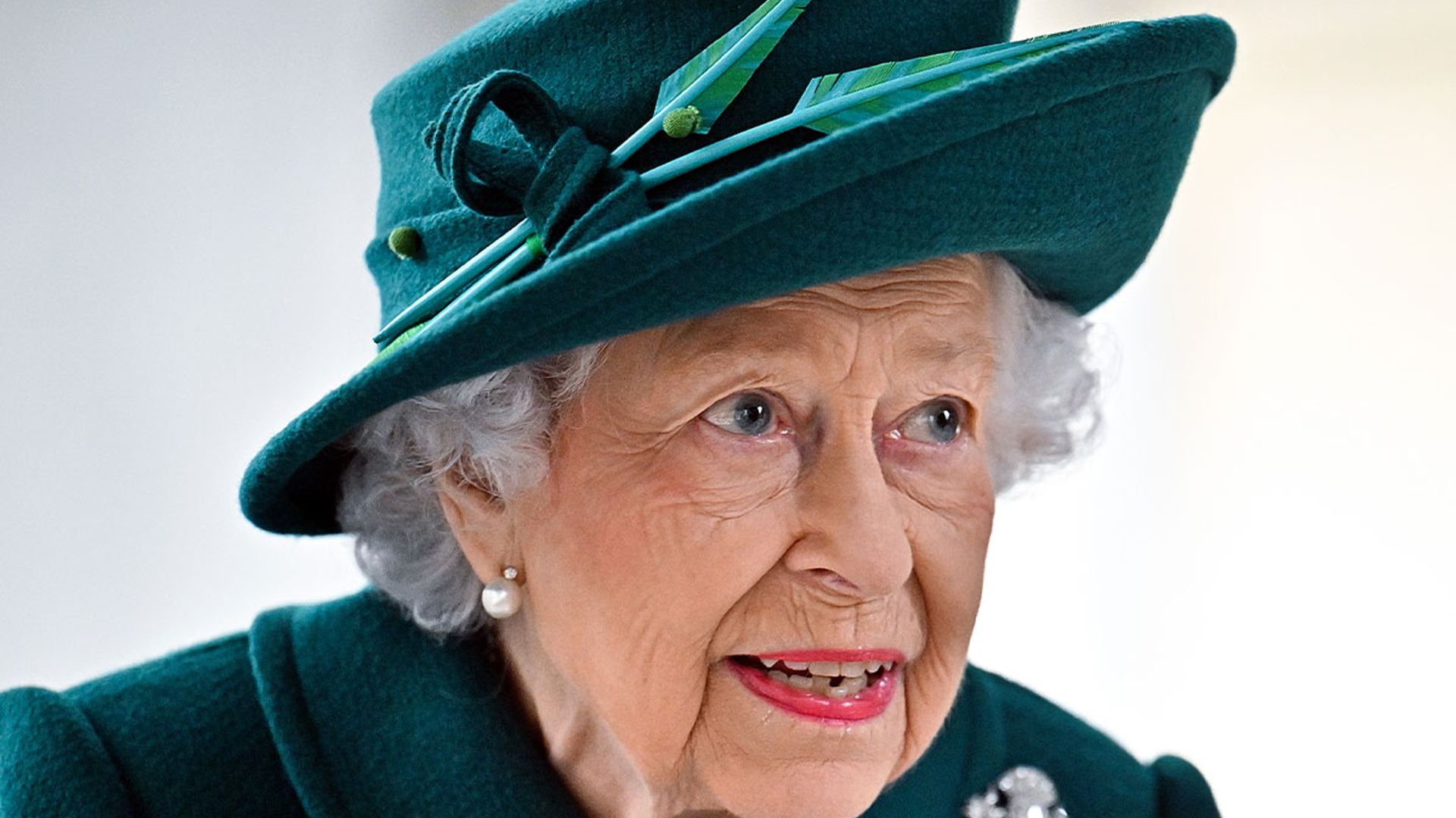 The Queen's surprise visit to Buckingham Palace revealed | HELLO!