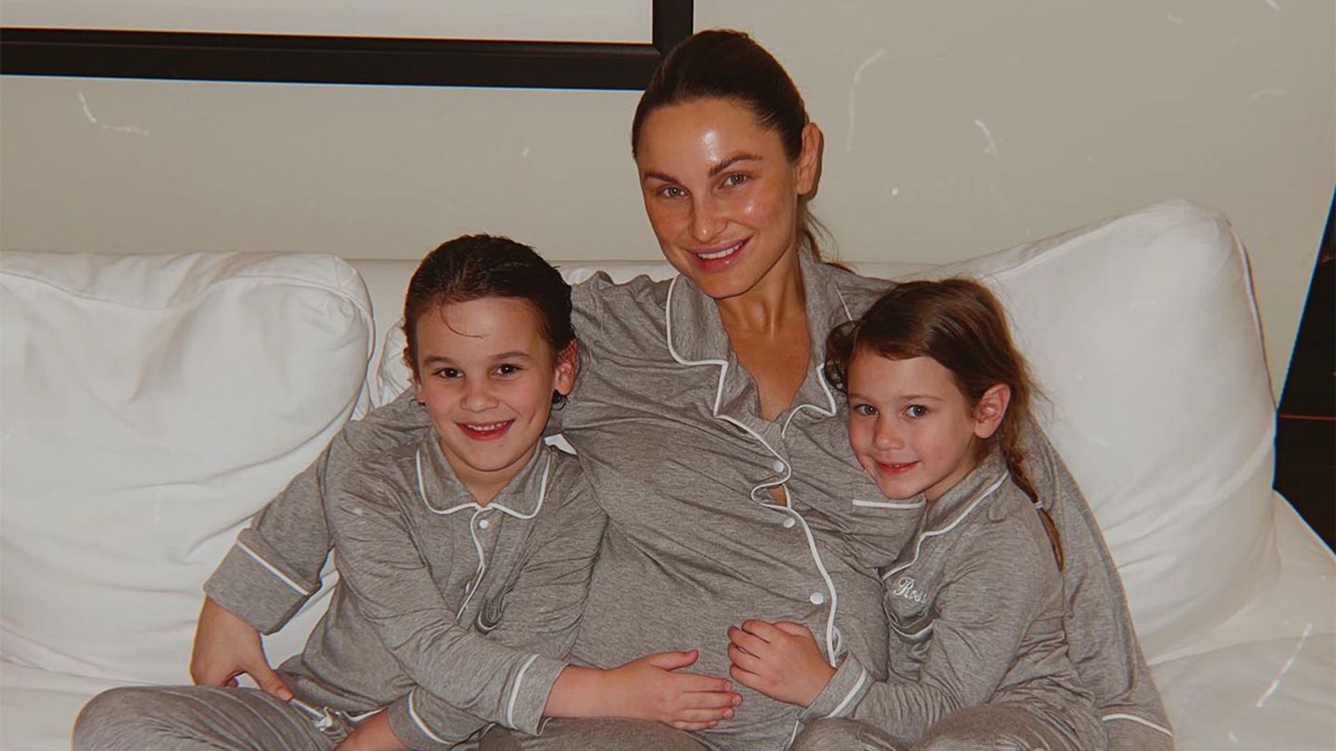 Sam Faiers moved into idyllic country home 3 weeks before birth of baby ...