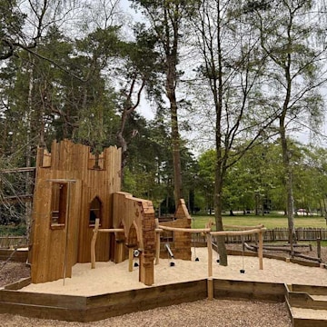 The Queen’s garden is paradise for Prince George, Princess Charlotte ...