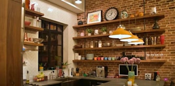 GMA's Amy Robach's family home she's left amid T. J. Holmes romance ...