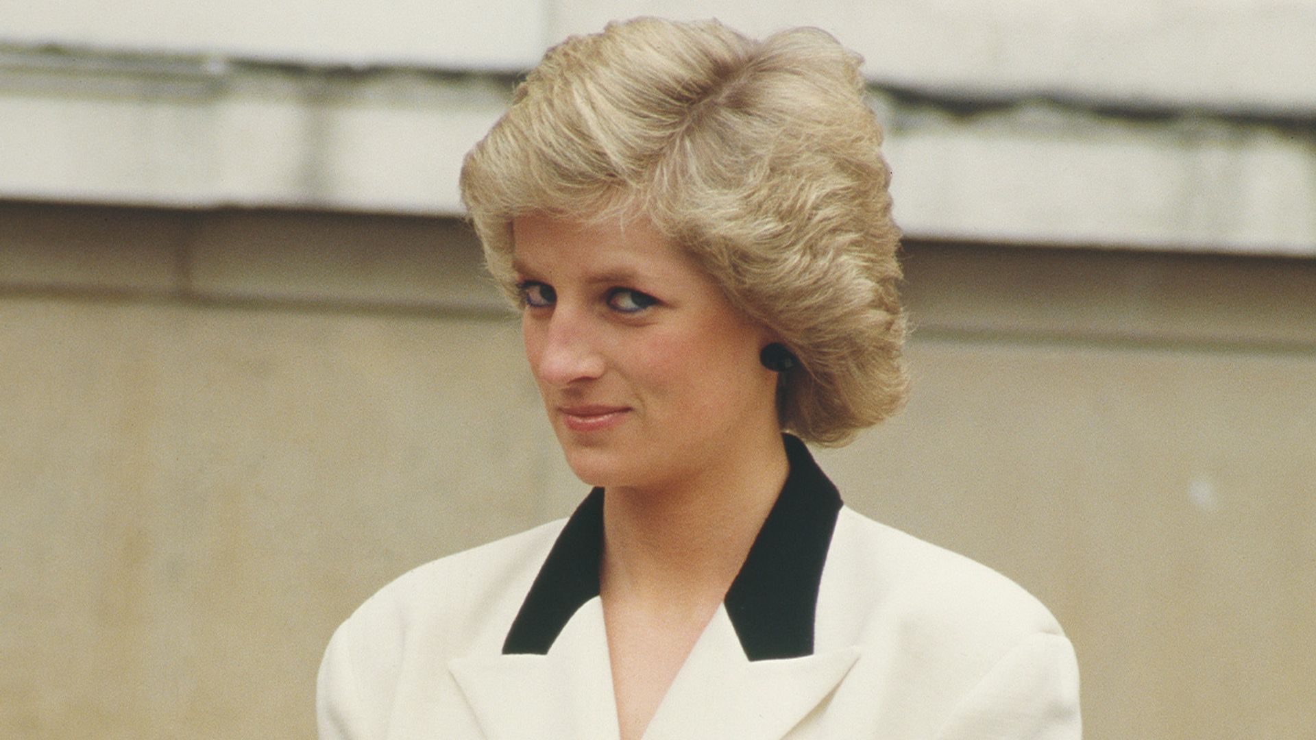 Princess Diana's childhood home is mesmerising in newly released ...