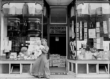 Coming to London: 6 blue plaques honouring female spies and ...