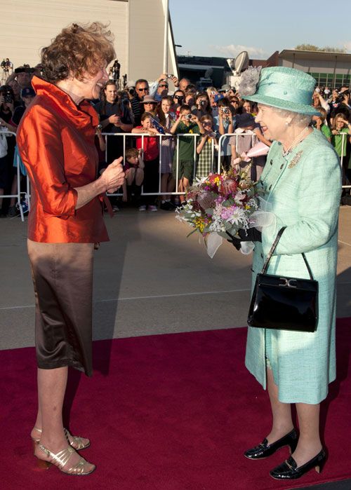 The Queen in Australia is given a second bouquet by Australian woman ...