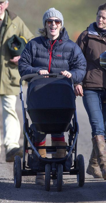 Zara Phillips' baby daughter Mia makes her public debut at one month ...