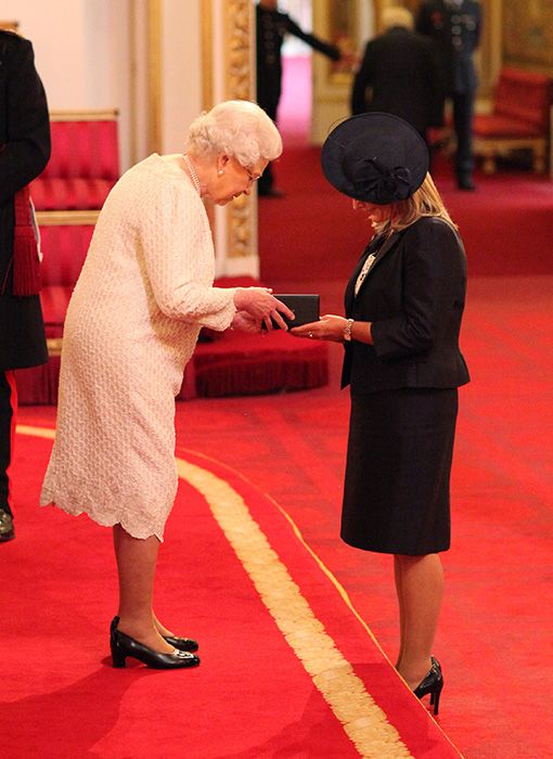 The Queen presented late Stephen Sutton's mum with his MBE | HELLO!