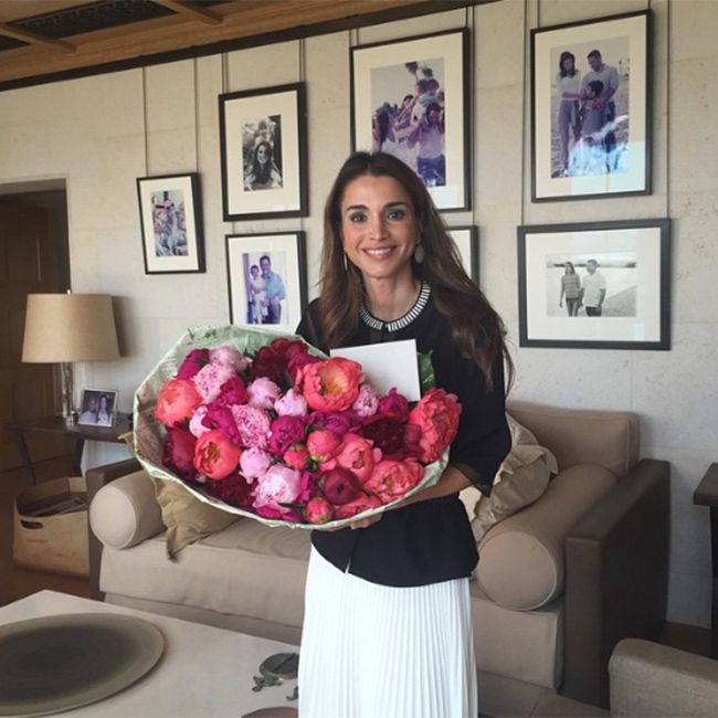 Queen Rania celebrates 22 years of marriage to King Abdullah II of ...