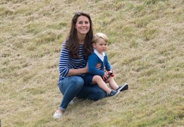 Kate Middleton and Prince George dance at polo | HELLO!