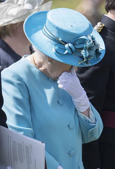 The Queen cries as she pays tribute to fallen soldiers | HELLO!