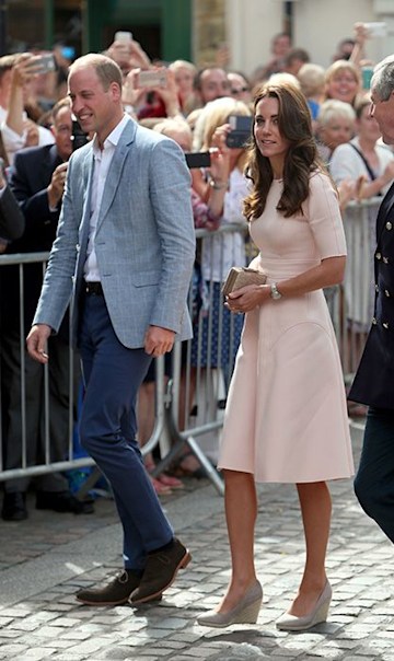 Kate Middleton and Prince William arrive in Cornwall for mini tour | HELLO!