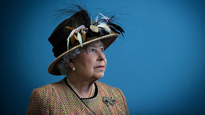 The Queen mourning death of Lady Elizabeth Longman | HELLO!