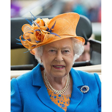 All the details on the Queen's historic Prince Albert brooch | HELLO!