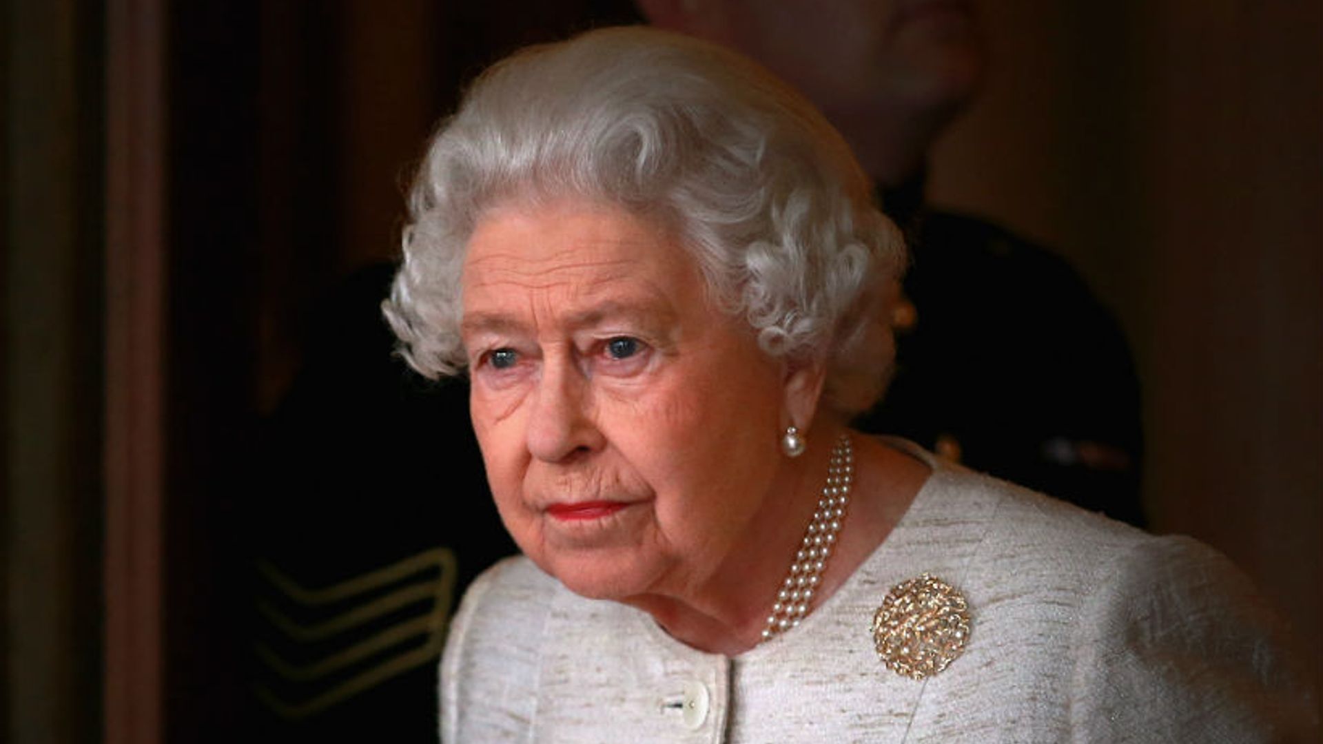 The Queen says sad, unexpected goodbye at palace | HELLO!