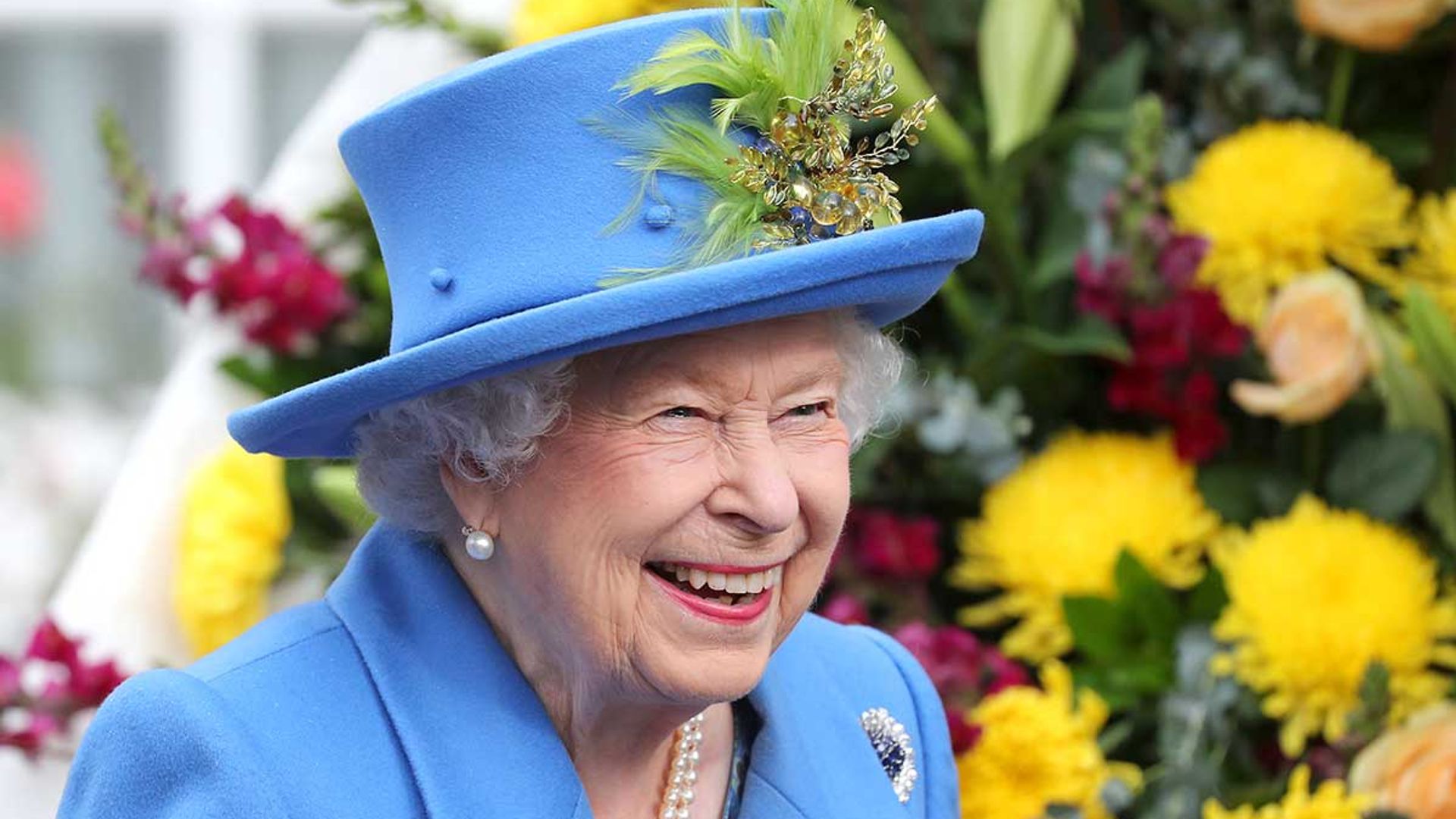 The Queen returns to royal duties after summer break in Balmoral | HELLO!