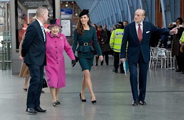 Kate Middleton sends rare message to the Queen and Prince Philip on ...