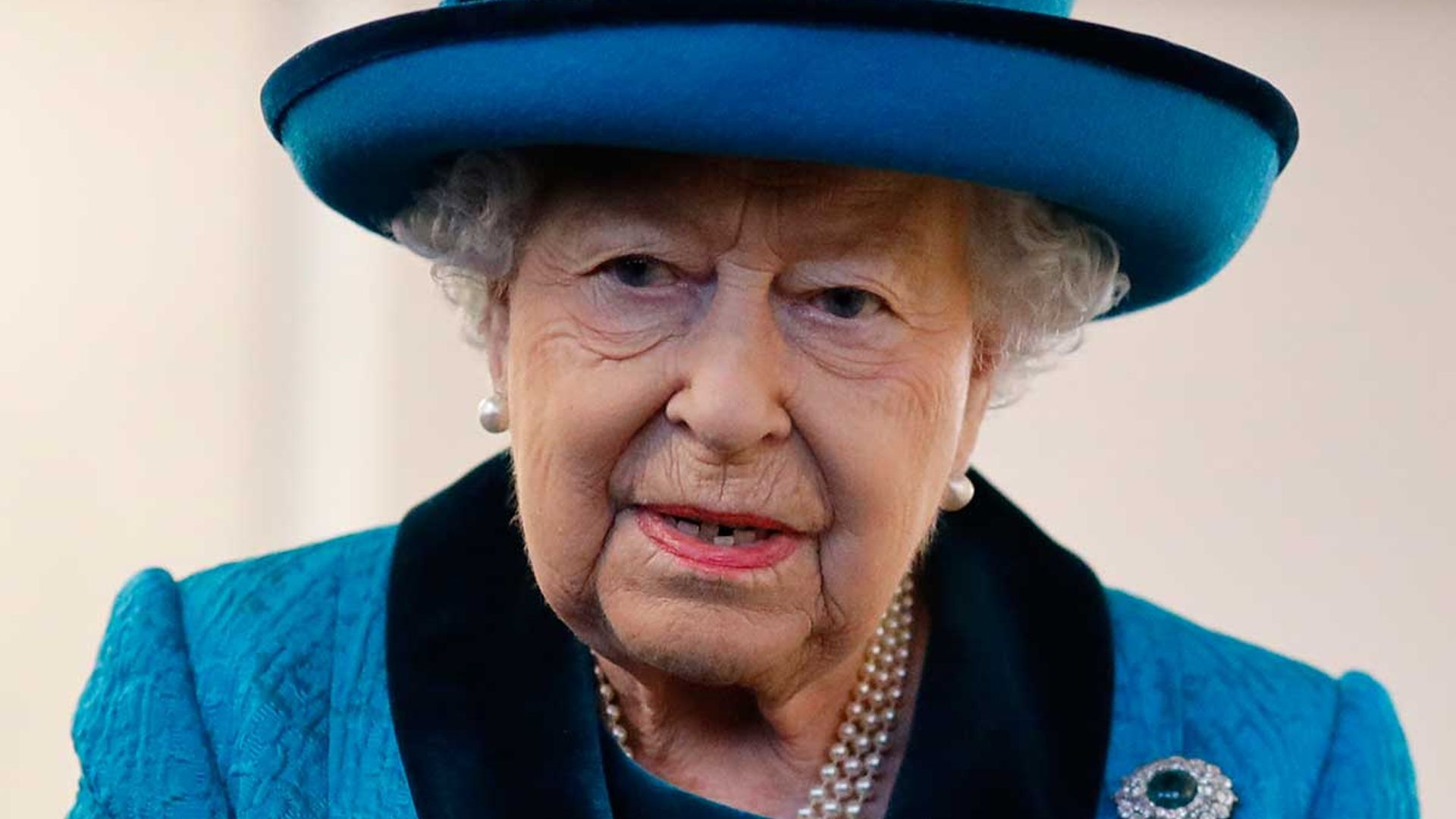 Why the Queen was forced to ditch her Bentley for her royal engagement ...