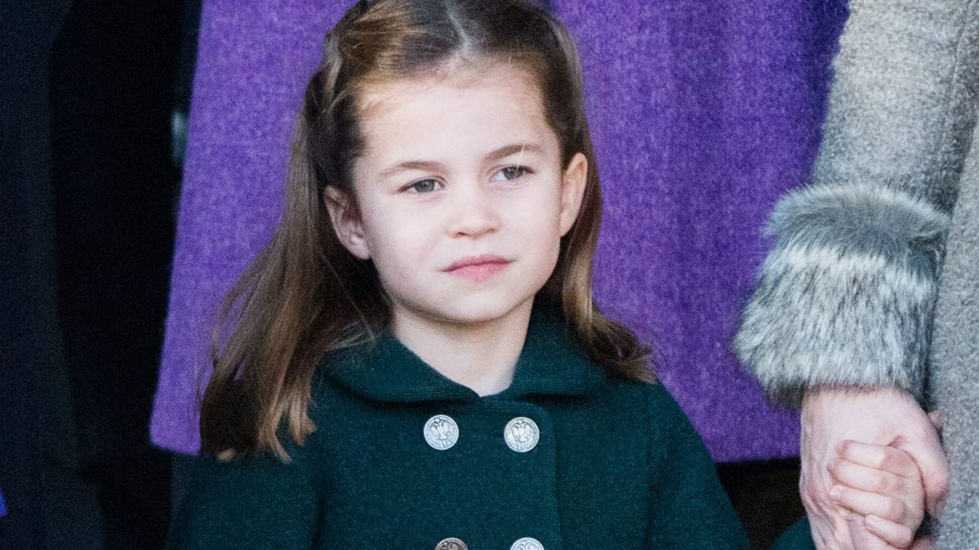 Watch Princess Charlotte give her first curtsey to the Queen - it's so ...