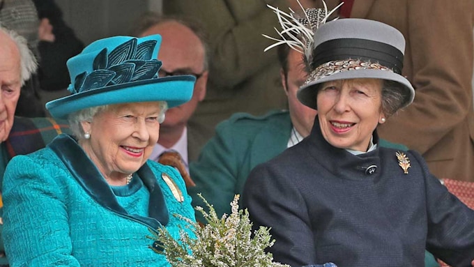 The Queen takes part in first video call from Windsor Castle with ...