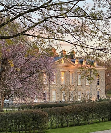 Charles Spencer stuns with video of 'beautiful' Althorp resident - and ...