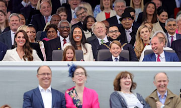 Prince George duets with Prince William at Party at the palace: WATCH ...