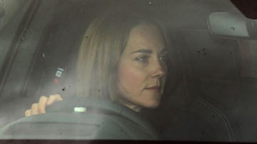 Kate Middleton looks sombre as Prince William arrives at Queen's ...