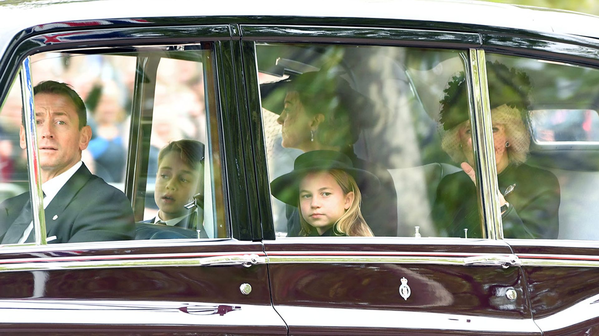 Prince George and Princess Charlotte arrive for Queen's funeral | HELLO!
