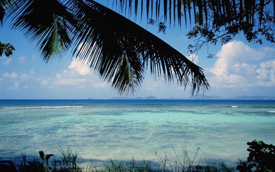 Mustique: William and Kate's favourite island where Cheryl Cole tied ...