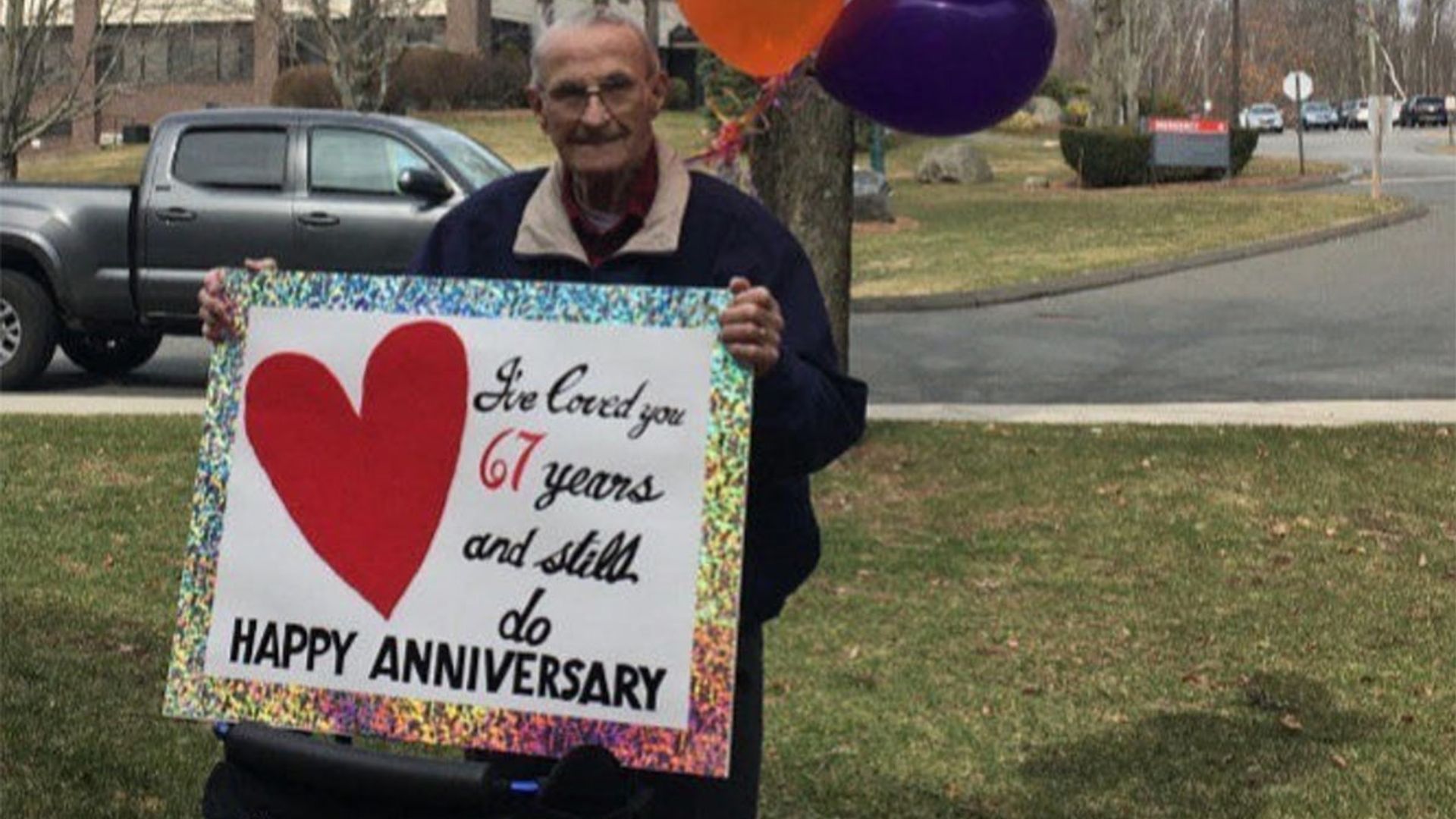 OAP Bob made a sign & stood outside his wife's care home after a ...