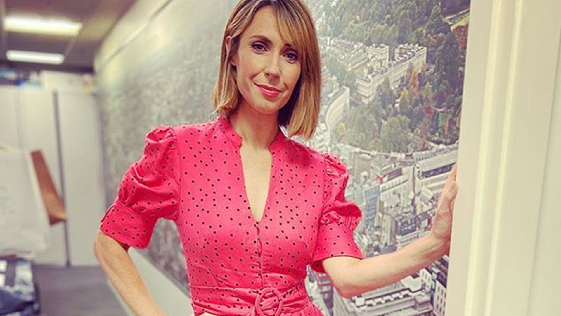 Alex Jones shares peek into stunning holiday home – and it will take ...