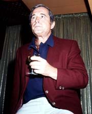 THE WORLD MOURNS THE LOSS OF PERRY COMO AND DOUGLAS ADAMS | HELLO!