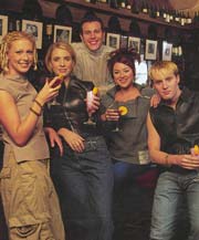 POP GROUP STEPS SPLITS IN SURPRISE ANNOUNCEMENT | HELLO!