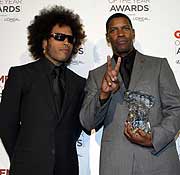 DENZEL WASHINGTON AND SAM JACKSON PICK UP 'GQ' MEN S GONGS | HELLO!