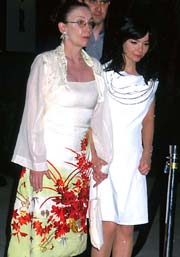 BJORK S MOTHER CONTINUES HUNGER STRIKE | HELLO!