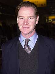 FOX DROPS HEWITT FROM IRAQ WAR JOB | HELLO!