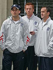 Robbie brings beautiful game to Downing Street | HELLO!