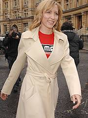 Canny Heather cuts costs of pricey divorce case | HELLO!