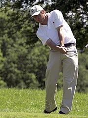 Jodie and Hugh show off golfing skills at Pro-Am | HELLO!